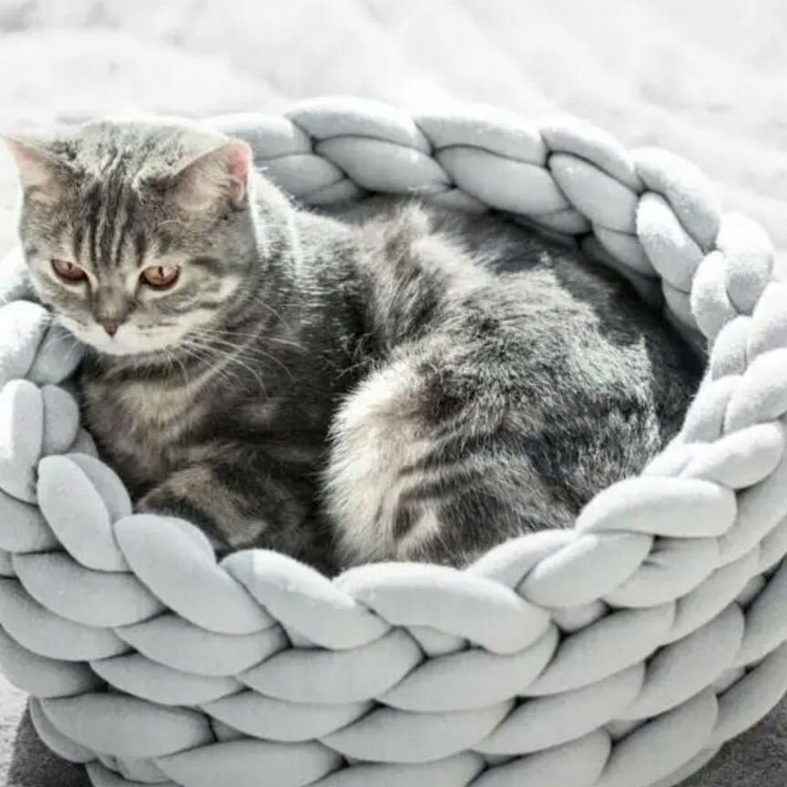 Лежак Лежанка для кошек собак корзина вязанная