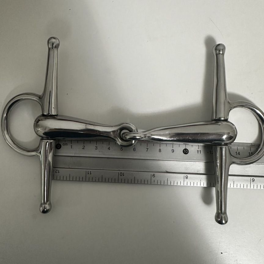 Трензель с усами