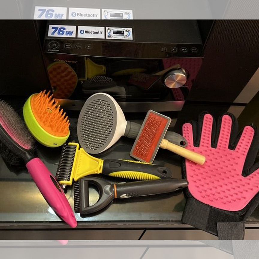 Щетки для животных