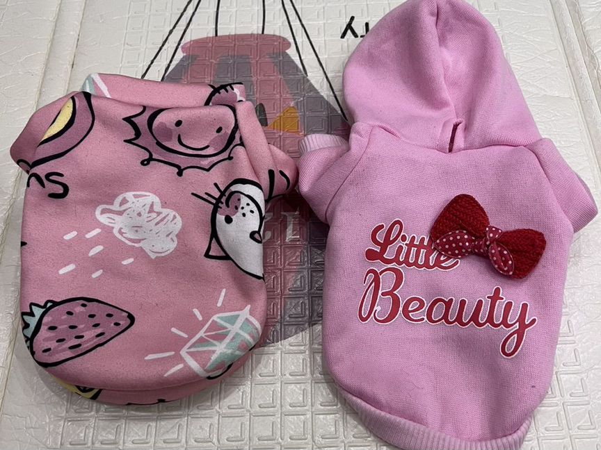 Вещи для собак и кошек (мелких пород )