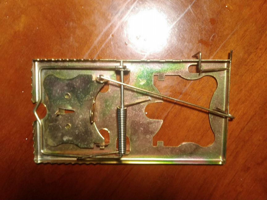 Мышеловка механическая