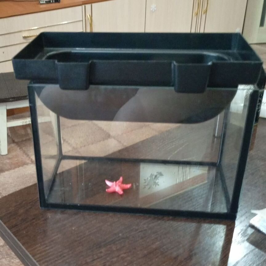 Аквариум для рыбок на 5 литров