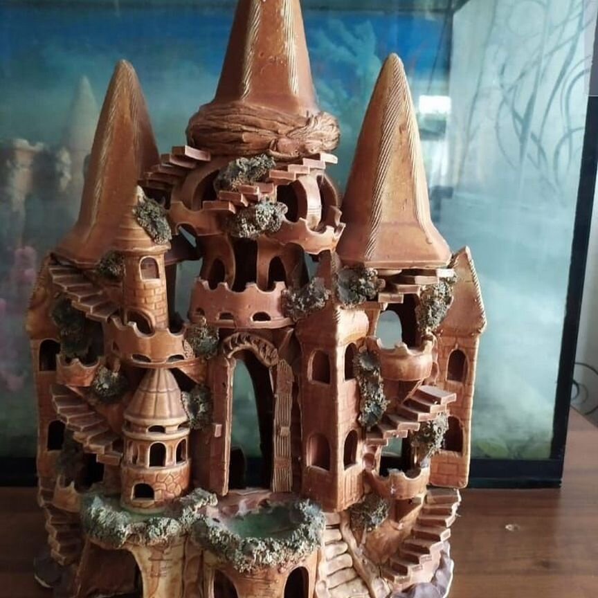 Замок для аквариума