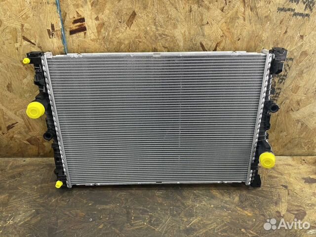 Радиатор охлаждения BMW G05 G06 купить в Москве BMW 17118472274 | Авито