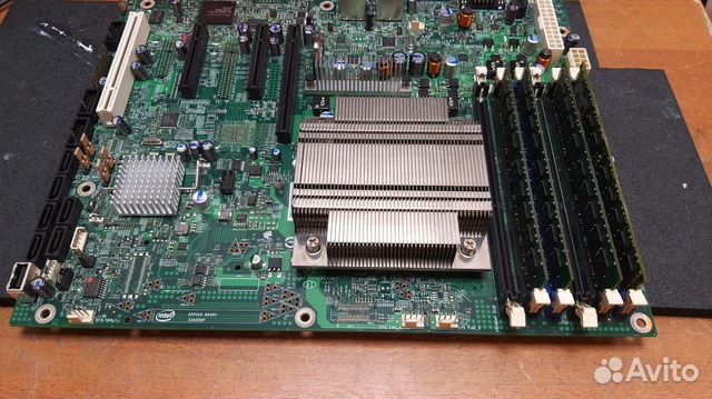 Серверная материнская плата Intel S3420GP купить в Москве по низкой ...