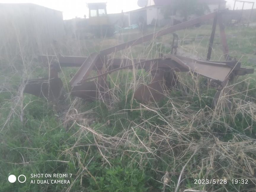 Плуг на дт 75