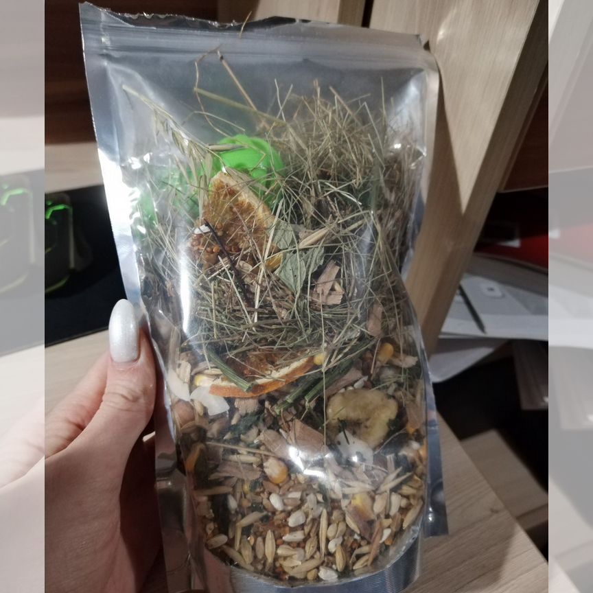 Копошилка для попугая