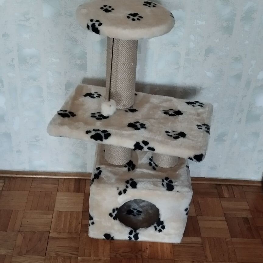 Домик для кошки с когтеточкой новый