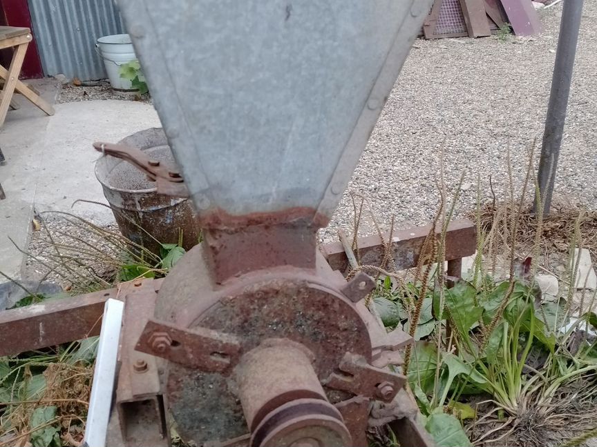 Зернодробилка бу