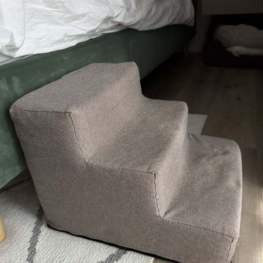 Лестница / ступеньки для собак