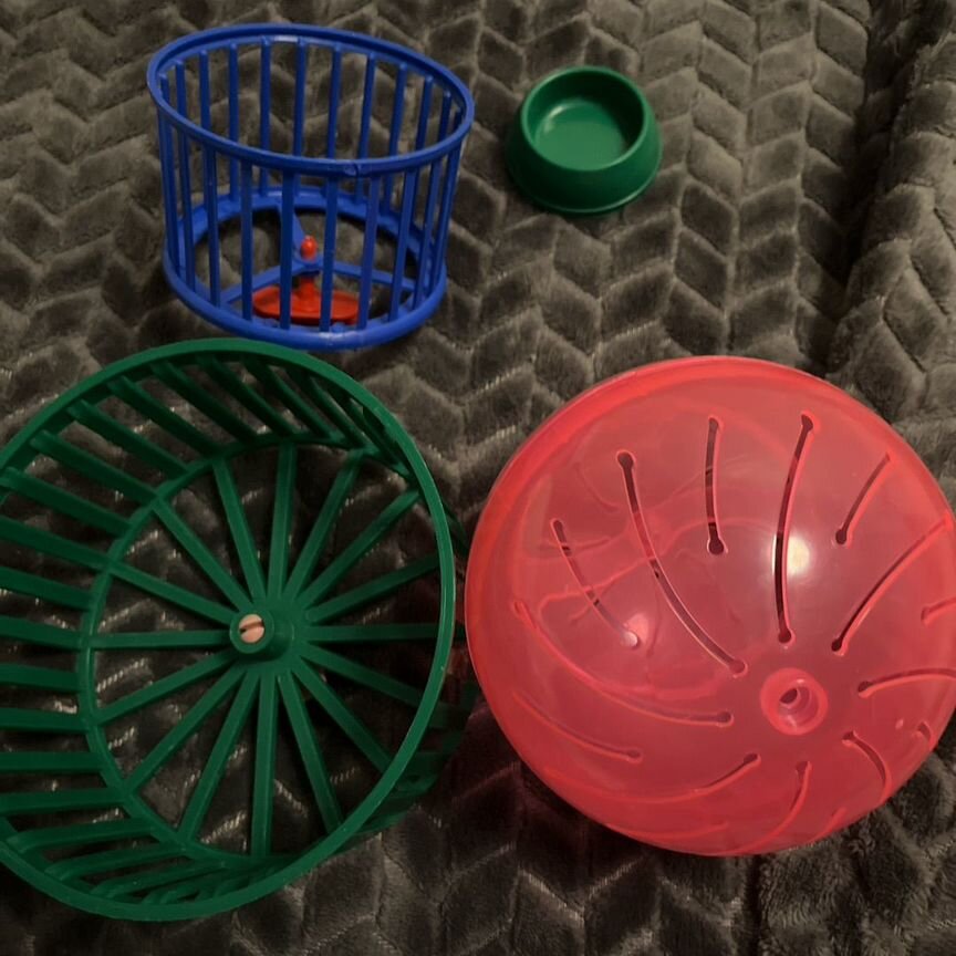 Игрушки для хомяка