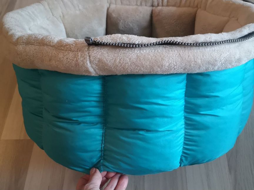 Лежанка для питомца