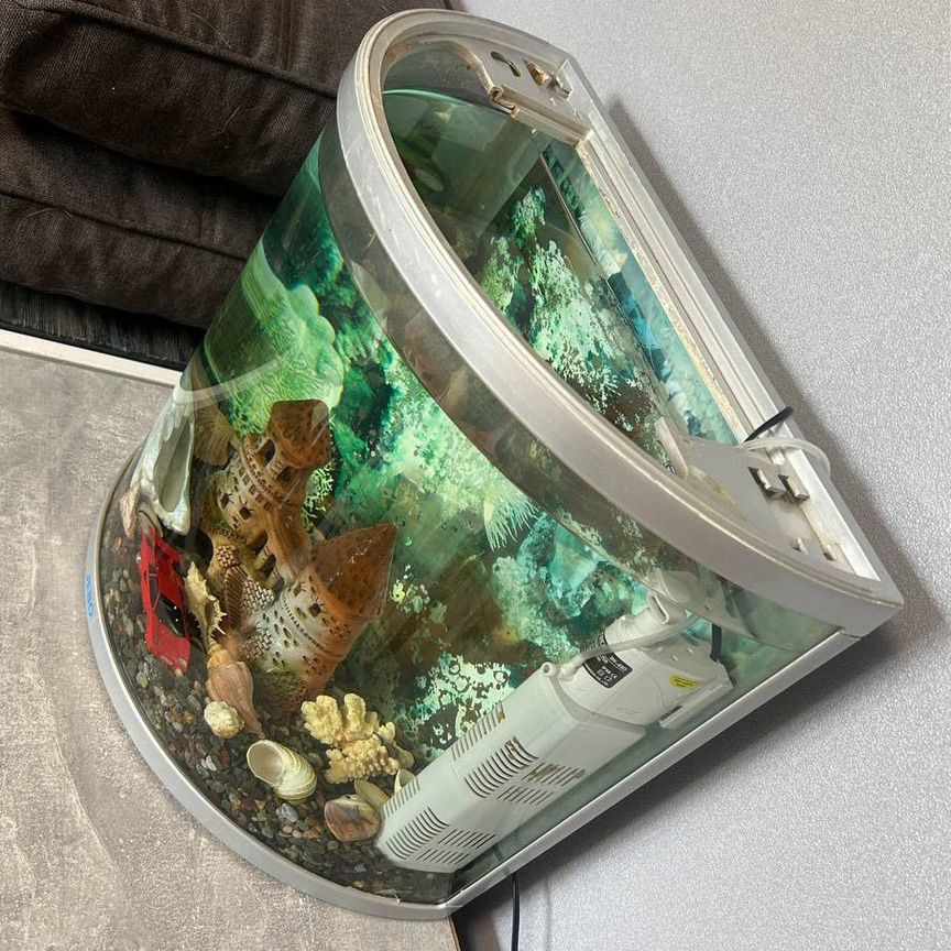 Аквариум для рыбок 35 литров