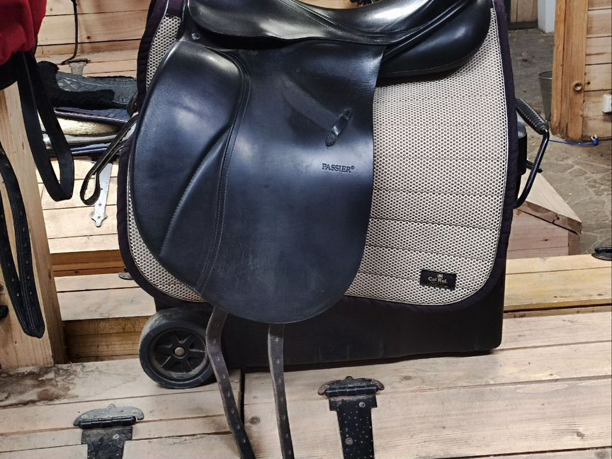 Выездковое седло Passier 17'5-18