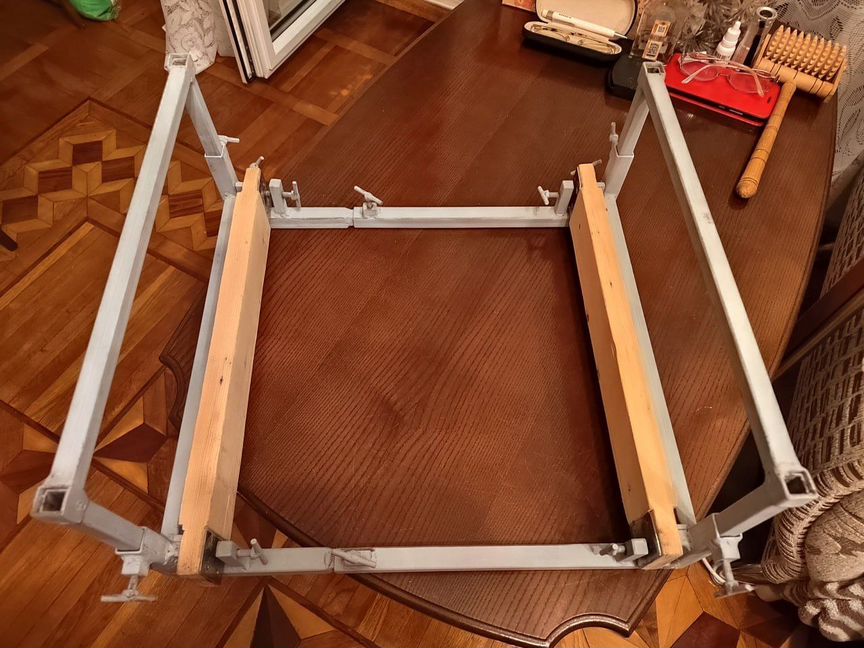 Кондуктор для сборки пчелиных рамок