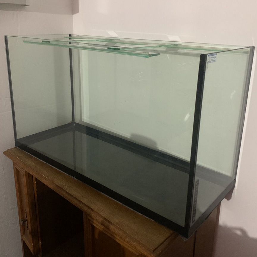 Аквариум с тумбой 250л