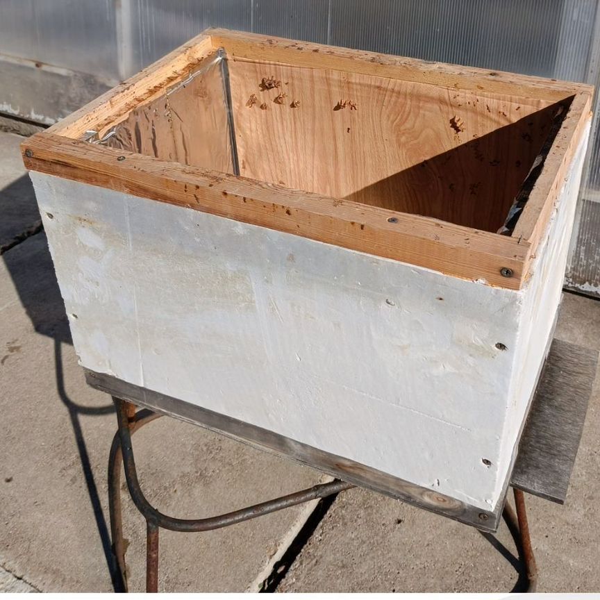 Пеноулик 8 рамок. Улья да-дан