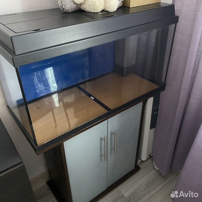 Аквариум juwel 100л с тумбой