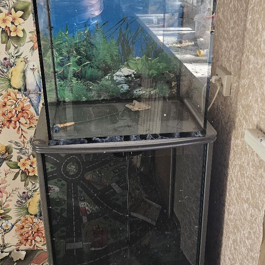 Аквариум с тумбой