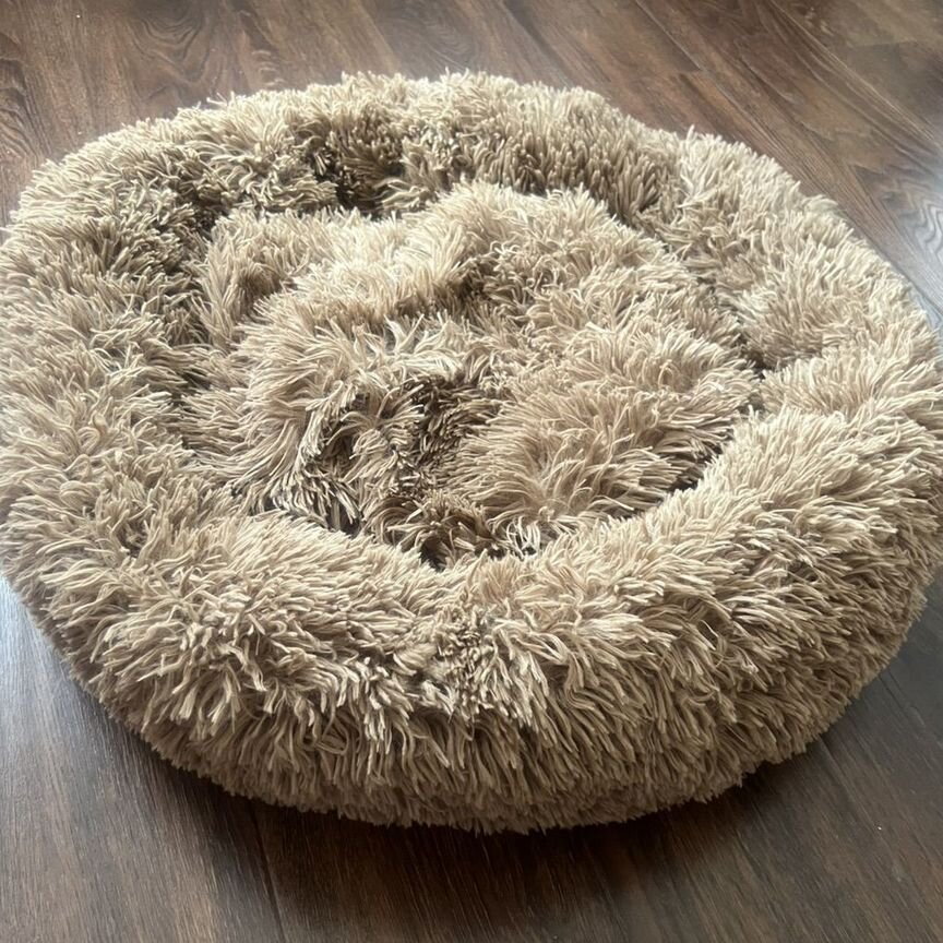 Лежанка для собак и кошек большая 60:60 см(новая)