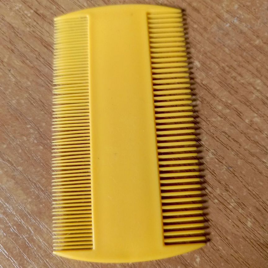 Расчёска для вычеса клещей, вшей,блох из шерсти