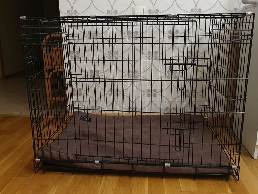 Клетка для собак (2 двери) 93x67x71 с лежанкой