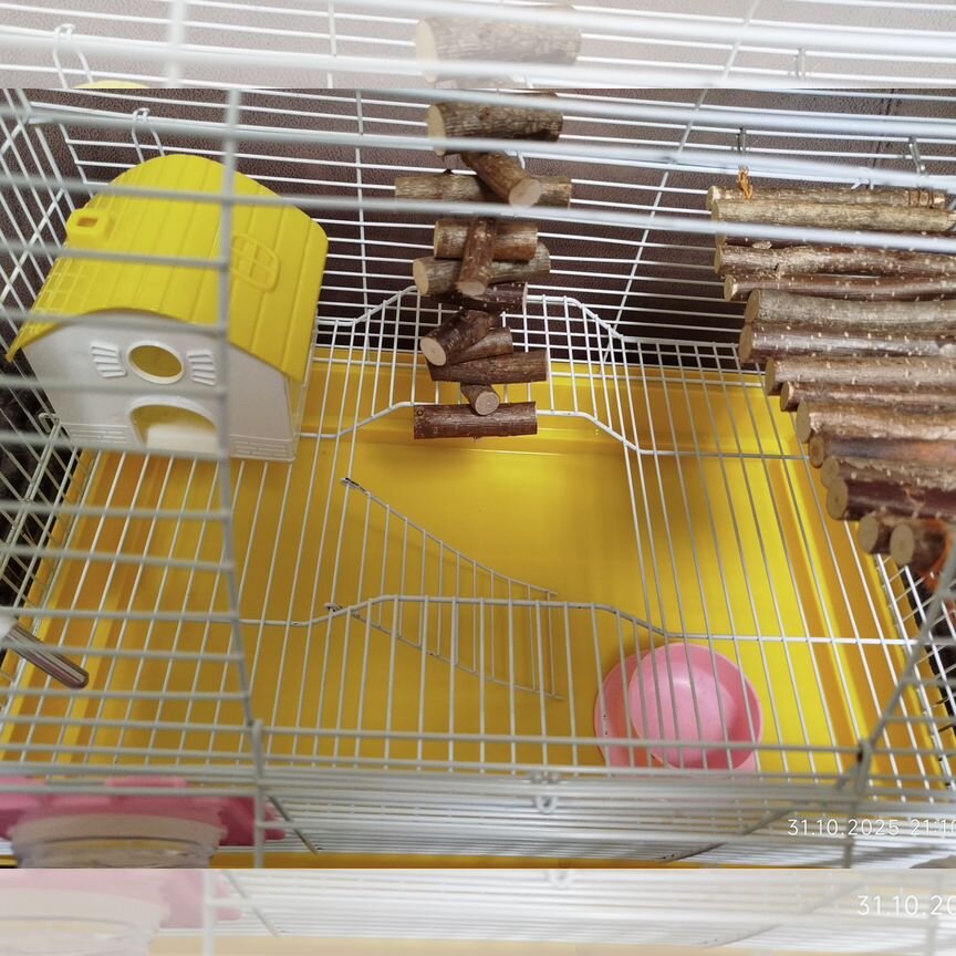 Клетка для хомяков и колеса 20см