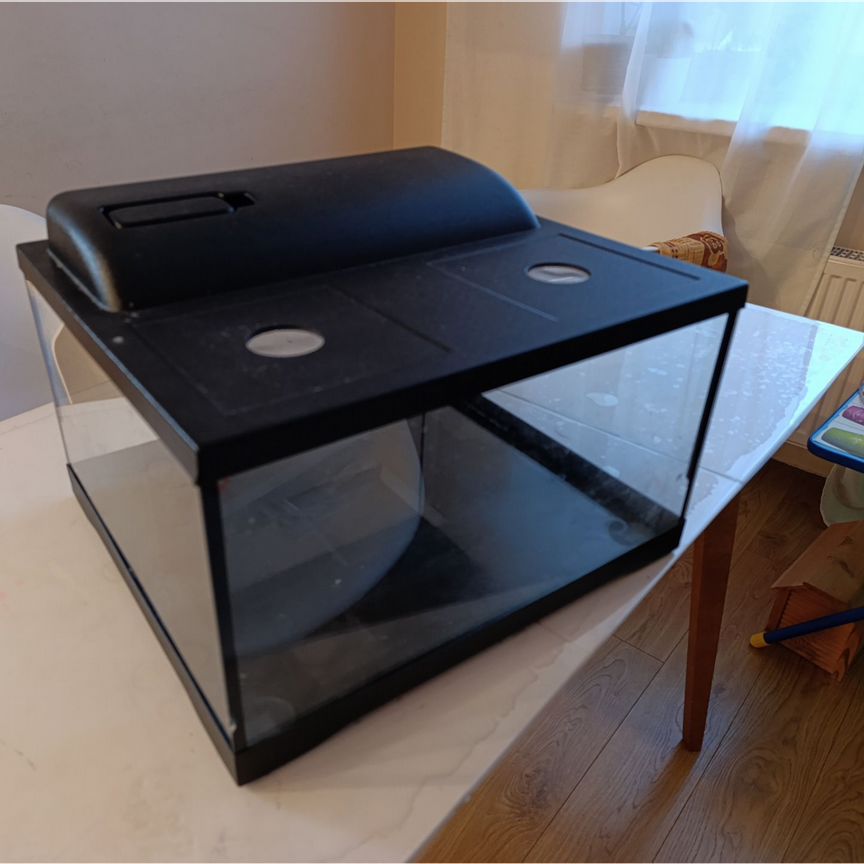 Аквариум с крышкой