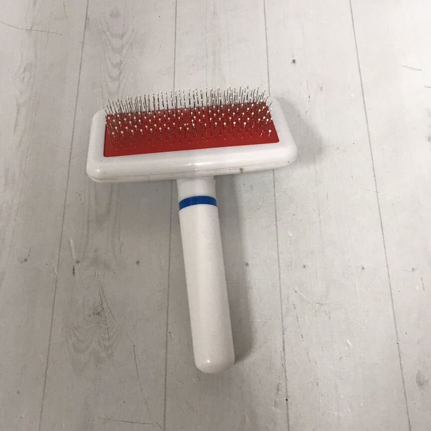 Щетка для животных (109 смс)