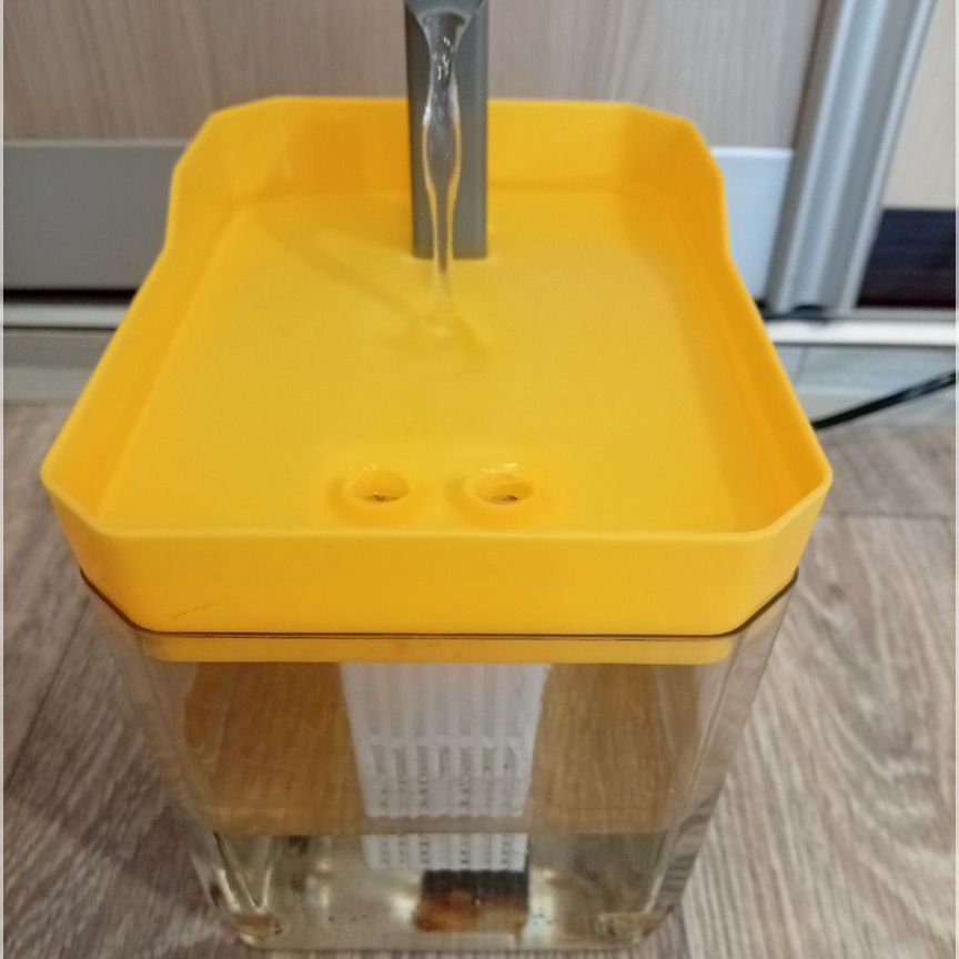 Поильник для кошек