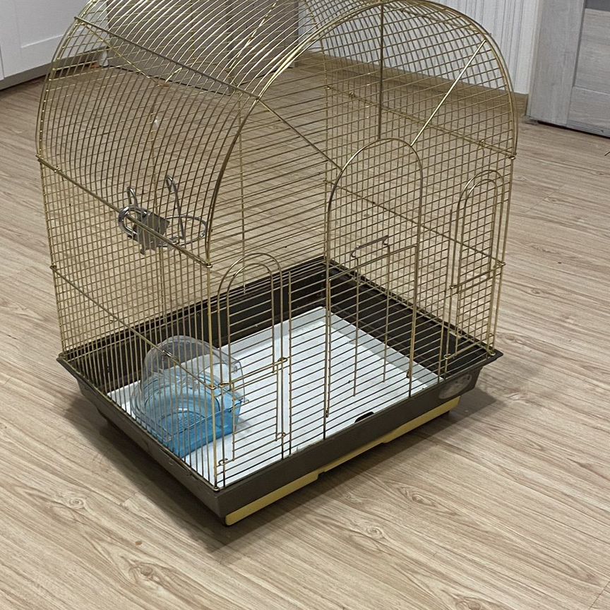 Клетка для крупного попугая