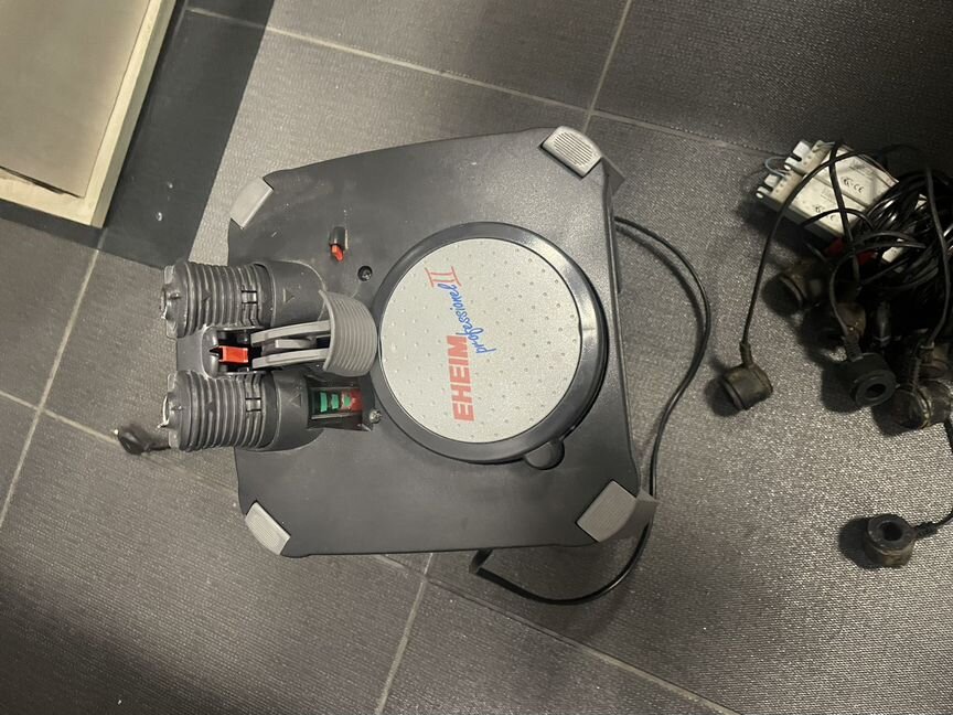 Фильтр для аквариума внешний eheim