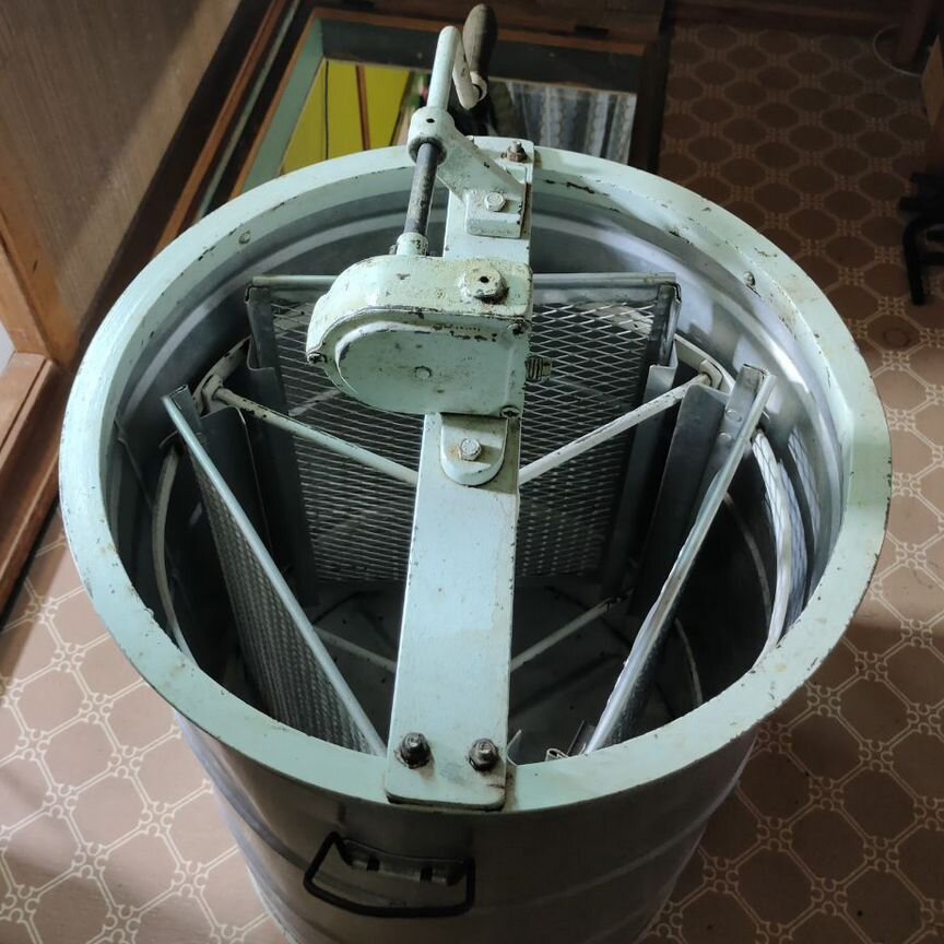 Медогонка 3 рамочная