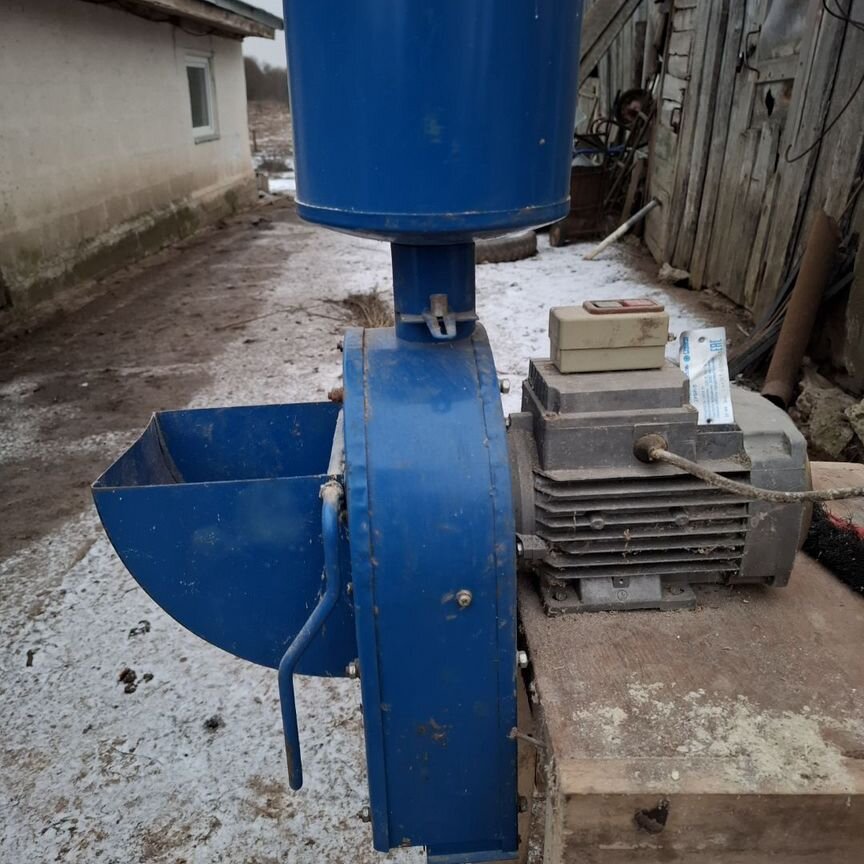 Кормоизмельчитель Зубр 5