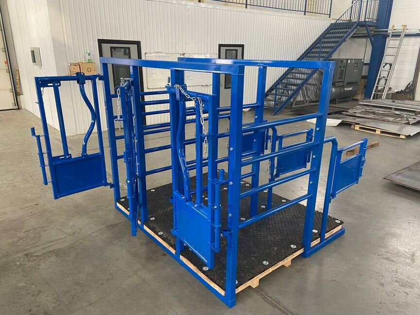 Станок осеменения коров. Ветеринарный станок