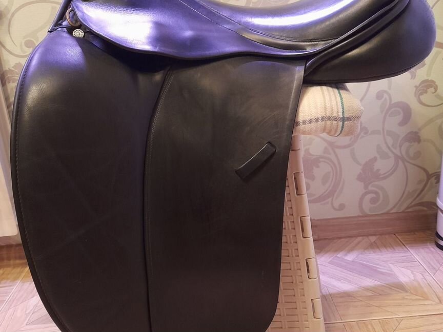 Седло выездковое Kentaur Medea Dressage