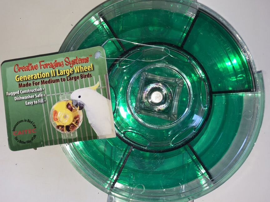 Развивающие игрушки для попугаев