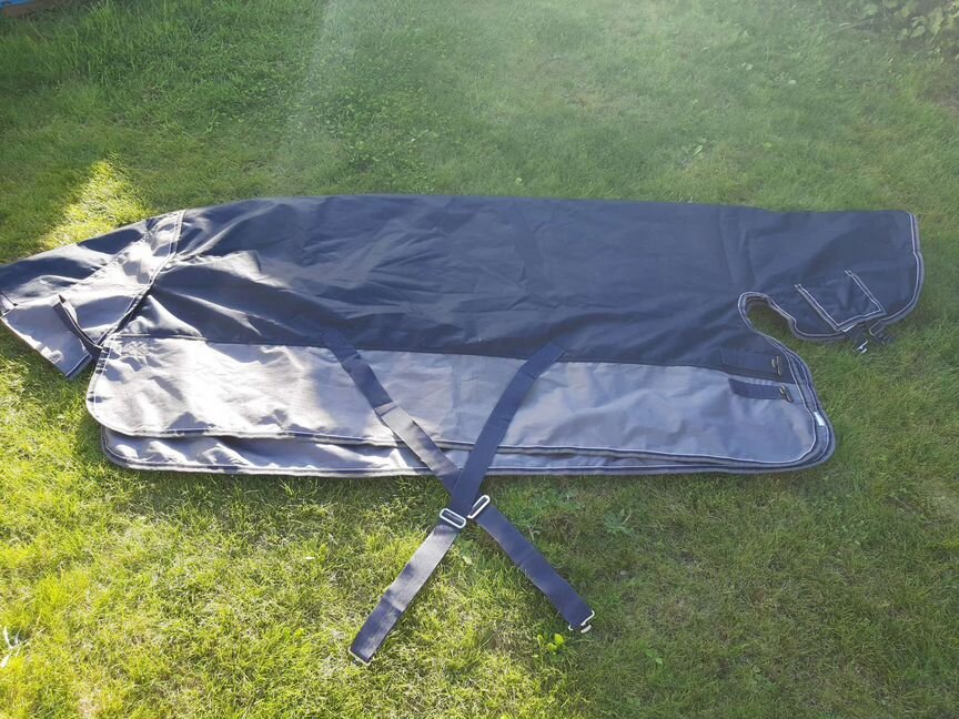 Попона для лошади зимняя с капором Equetheme 125