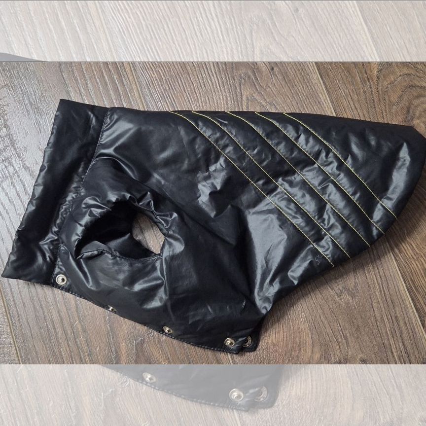 Утеплённая жилетка для питомца