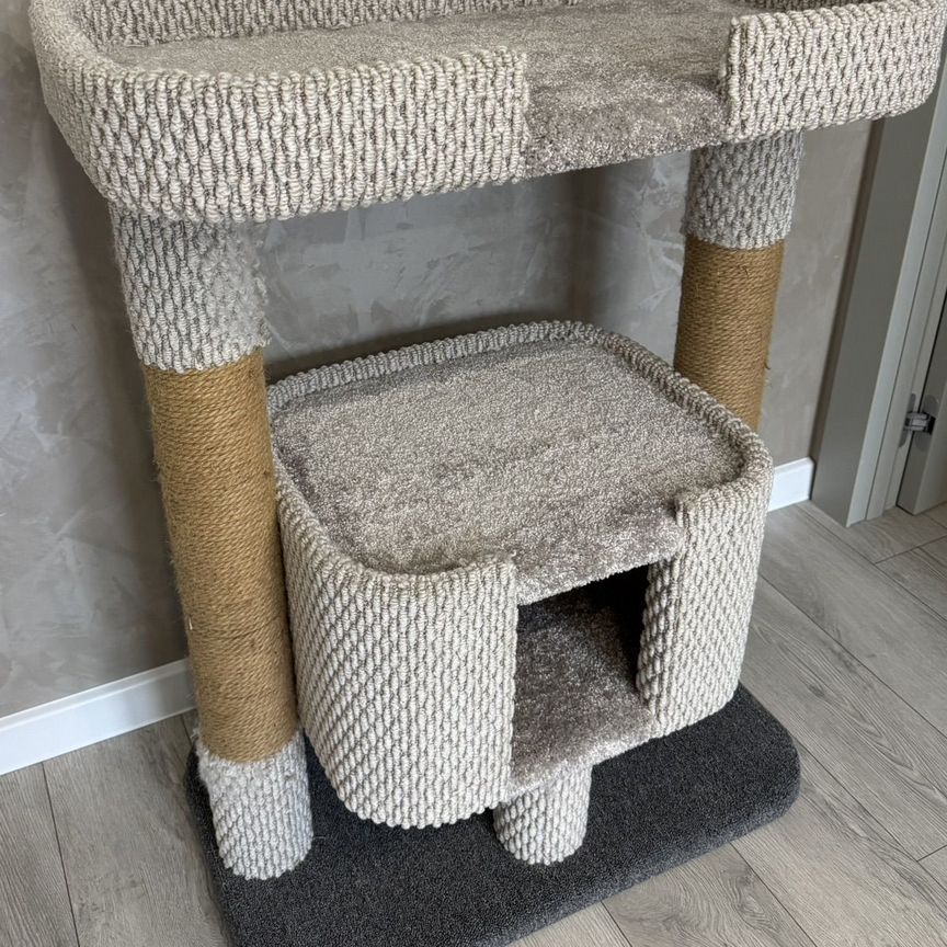 Когтеточка с домиком и лежанкой