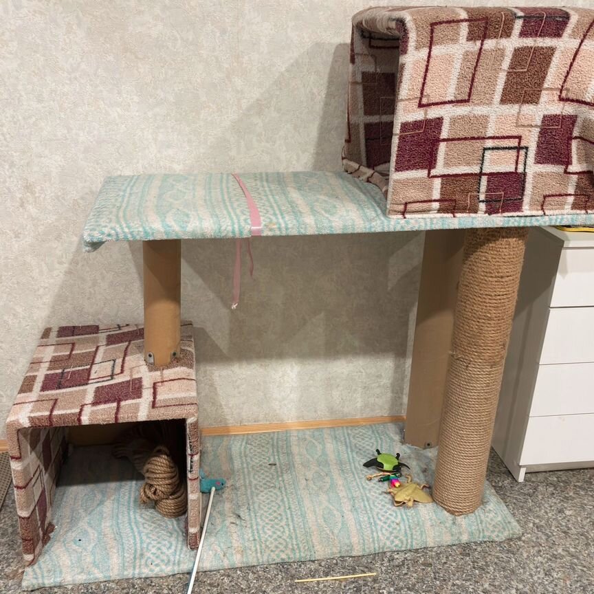 Когтеточка с домиком бу