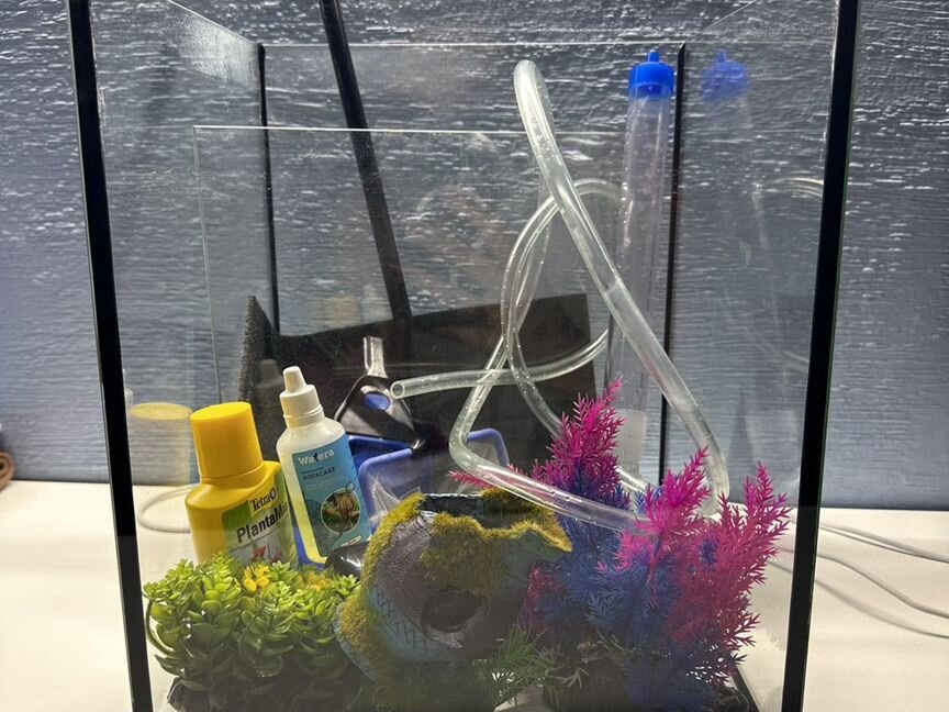 Аквариум с комплектующими