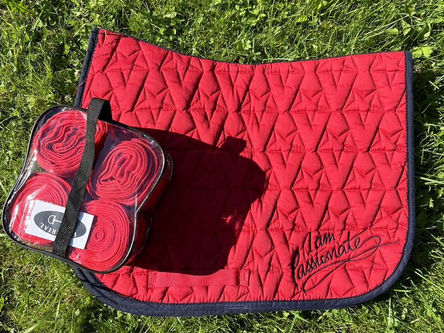 Вальтрап и бинты для лошади