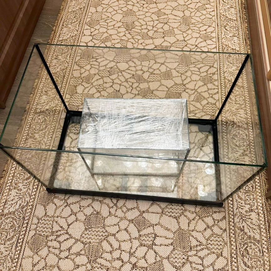 Аквариум на 85 литров   отсадник на 10 л