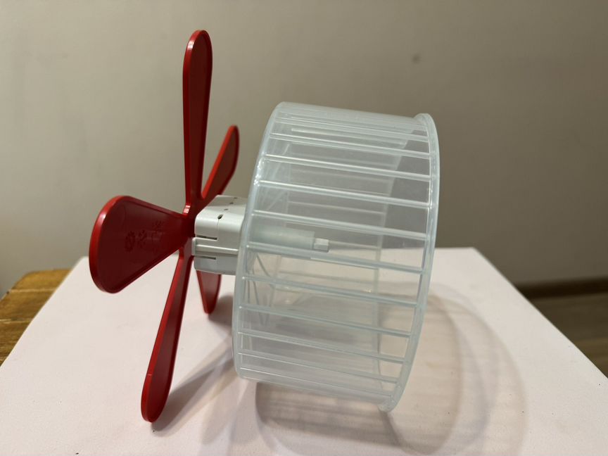 Игрушки для животных