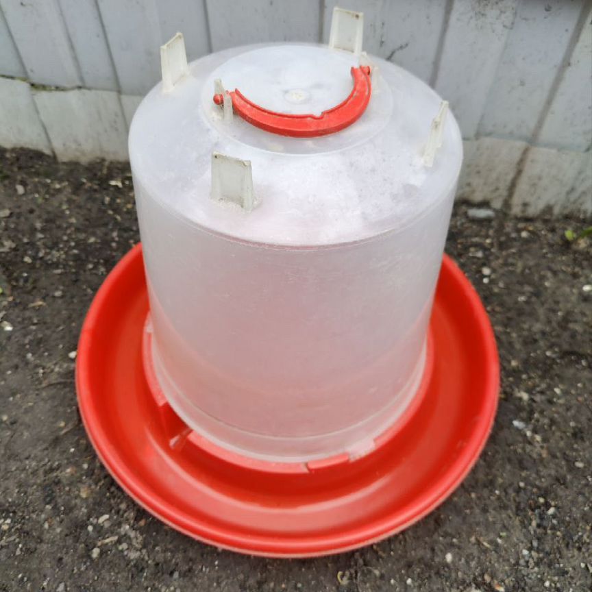 Продам дробилку и поилку