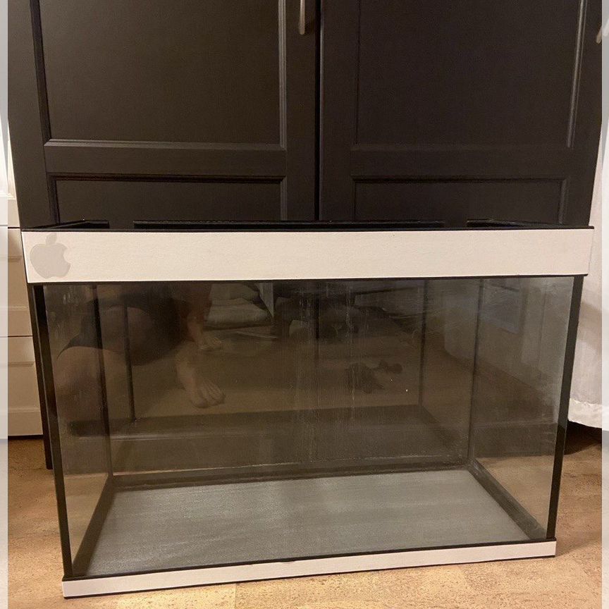 Аквариум с подсветкой