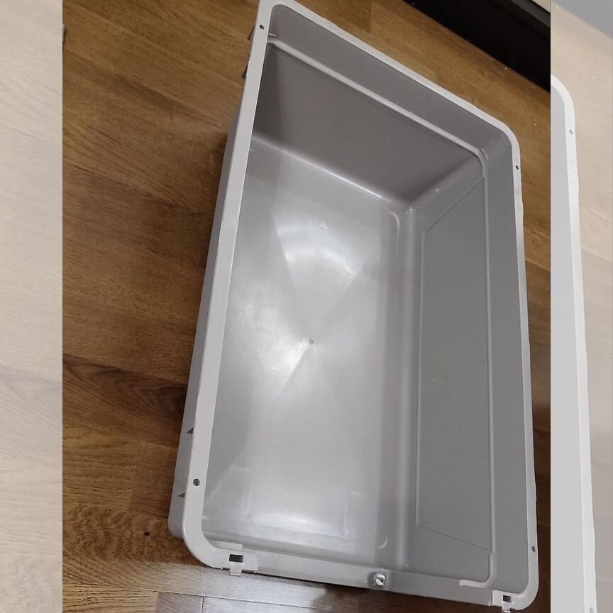 Переноска для собак и кошек пластиковая