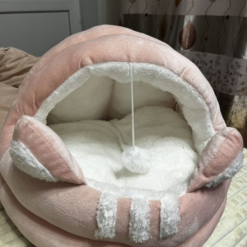 Лежанка для кошей и собак маленьких пород