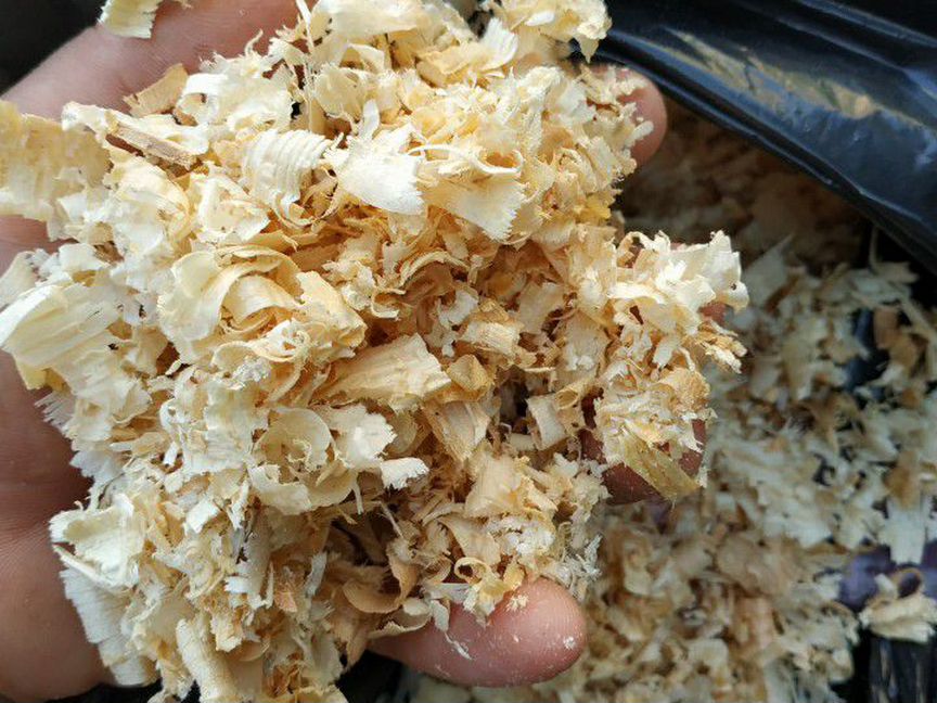 Стружка сухая в мешках,опилка в мешках